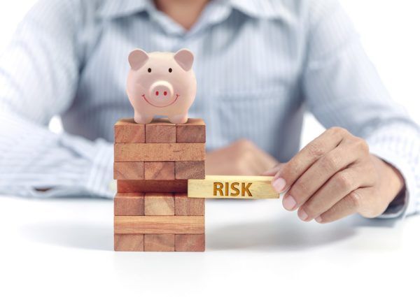 Major Risks for Banks - Overview, Regulations, and Examples